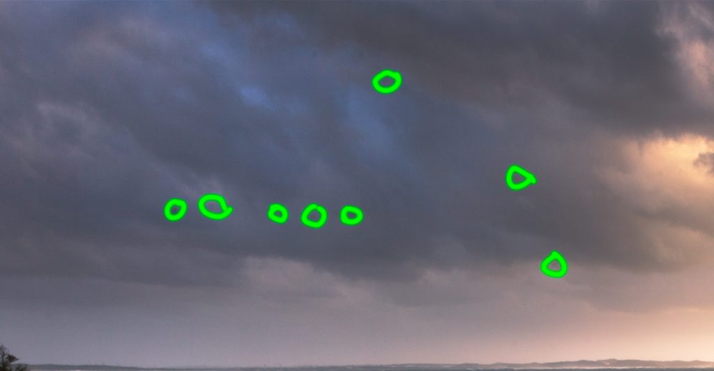 How To Find And Fix Dust Spots In Photoshop